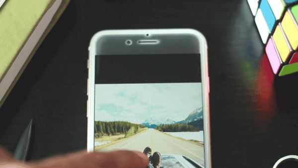 Peek Screen กระจกกันรอยช่วยรักษาความเป็นส่วนตัวสำหรับ iPhone