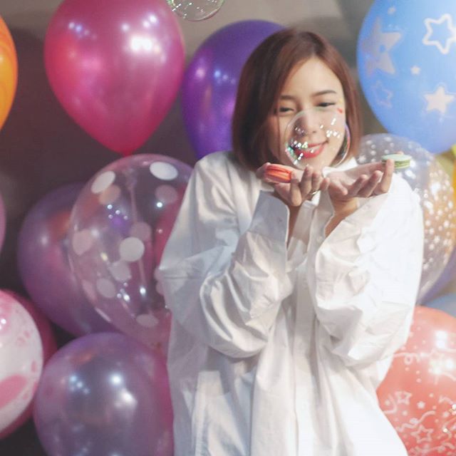 นิวเคลียร์ เพชรจ้า จัดปาร์ตี้ชุดนอน ริมสระน้ำบ้านหลังใหม่ แซ่บมาก