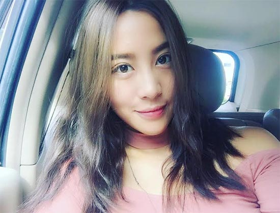 วีเจจ๋า โพสต์ภาพกุหลาบปริศนา ถามหาคนให้ เจ้าของเป็นใครกันหนอ