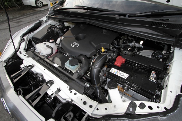 Test Drive Toyota Innova Crysta 2017 อเนกประสงค์ที่วิ่งทางไกลสบายสุด