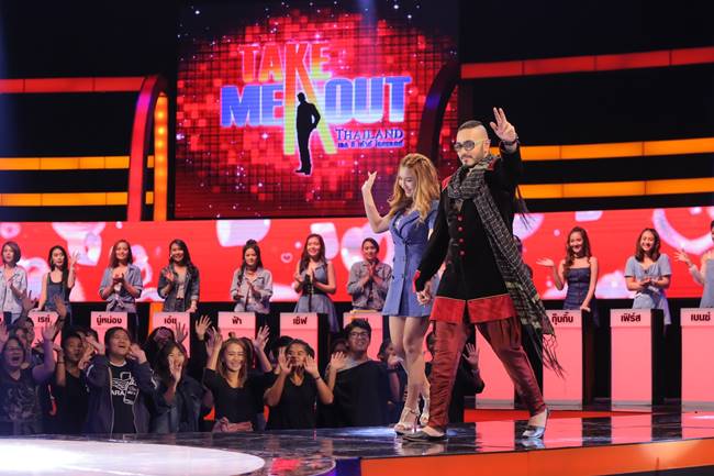 สาวแอบชอบจนต้องสมัครเป็นสาวโสด เพื่อตามล่าความรักใน Take me out