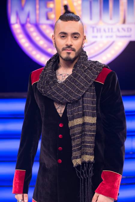 สาวแอบชอบจนต้องสมัครเป็นสาวโสด เพื่อตามล่าความรักใน Take me out