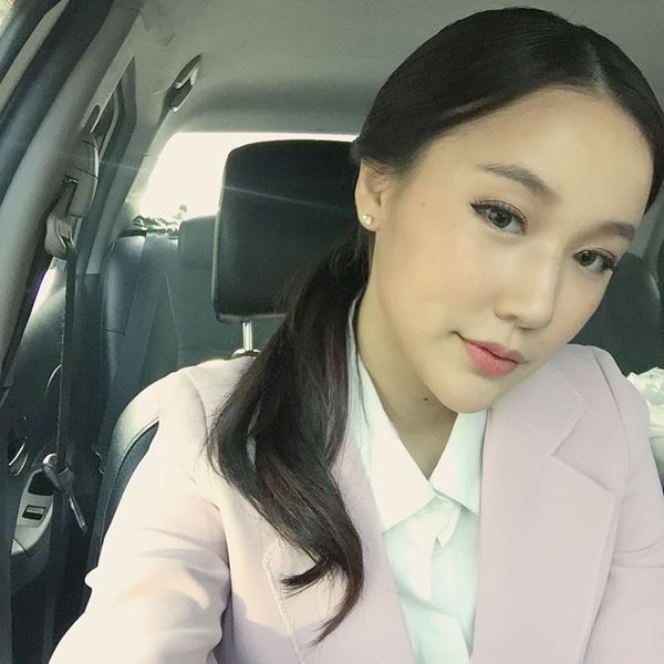 อัปเดตภาพ จุ๊ สตรอเบอร์รี่ชีสเค้ก ออกจากวงการ ผันตัวเป็นแอร์โฮสเตส