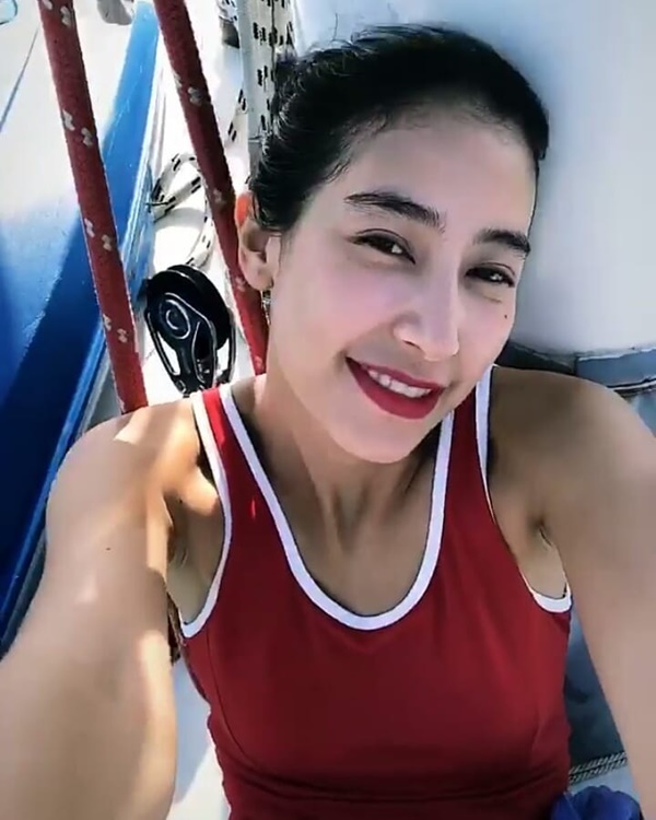 เผ็ดเว่อร์ มิ้นต์ ชาลิดา นุ่งวันพีซสีเพลิง แซ่บทะเลเดือด ได้ ภูผา เป็น ...