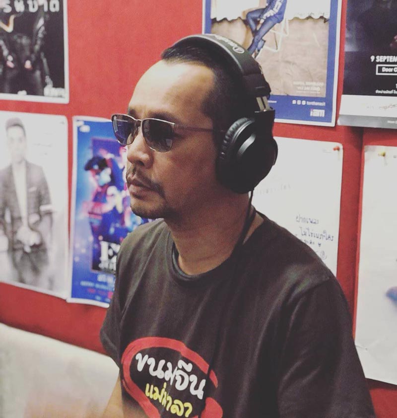 เท่ง เถิดเทิง ถึงกับบ่น ลูกชายกินข้าวบนดาดฟ้า พ่อแม่กินข้างทาง ไม่ชวน ...