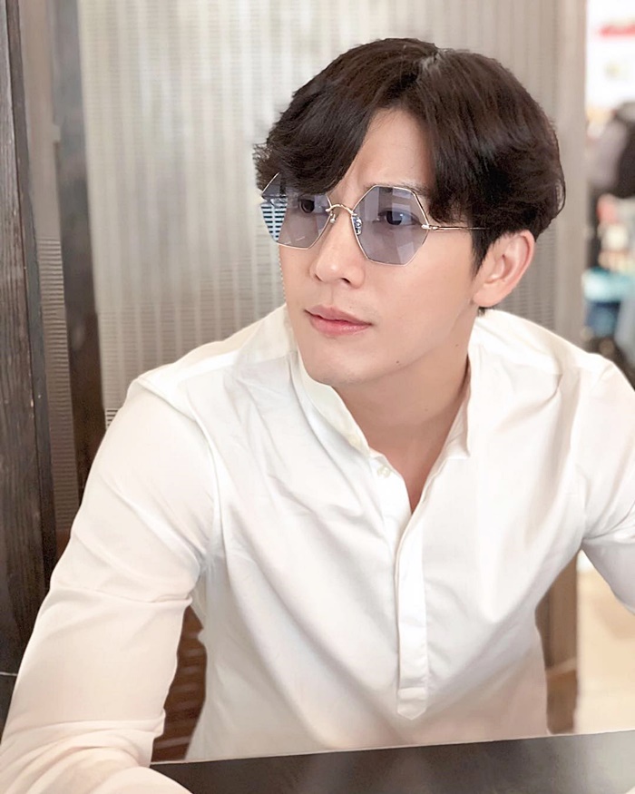 ดีเจพุฒ ถึงกับเหวอ เมื่อขับรถตู้ไปเที่ยวห้าง แต่ดันเจอยามหาว่าเป็นคนขับรถ