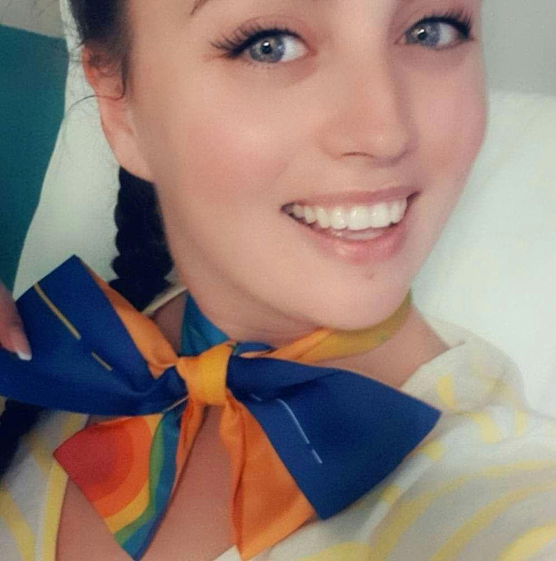 แอร์โฮสเตสขาหัก 7 ท่อน หลังเครื่องบินตกหลุมอากาศแรง ต้องจบชีวิตลูกเรือ