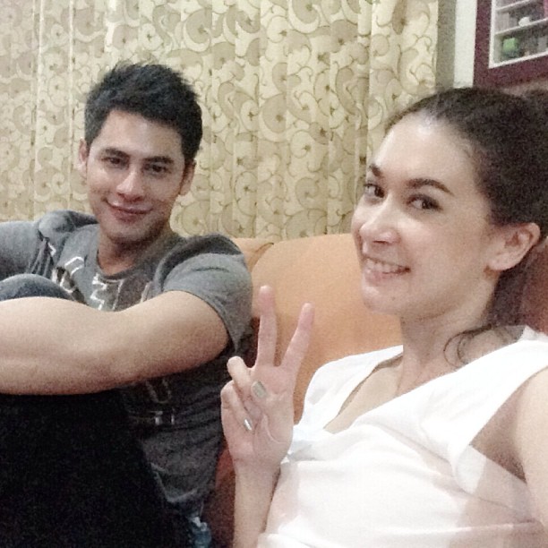 เอมี่ เผย สภาพจิตใจ ซี ศิวัฒน์ ดีขึ้น รอหาฤกษ์แต่งงาน