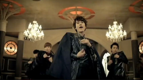 Super Junior ซูเปอร์จูเนียร์ แปลงร่างสุดเนี๊ยบใน MV Opera