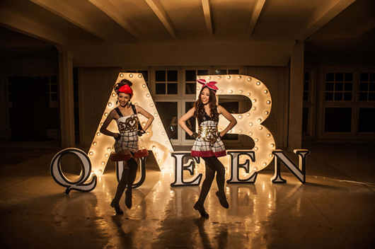 AB Queen ทุ่มสุดตัว โชว์สเต็ปแท็ปแดนซ์ ลง MV งี่เง่า เข้าใจยาก เรื่อง ...