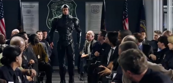 สหรัฐฯ ผุดแคมเปญ Robocop ต้านเมาแล้วขับช่วงปีใหม่