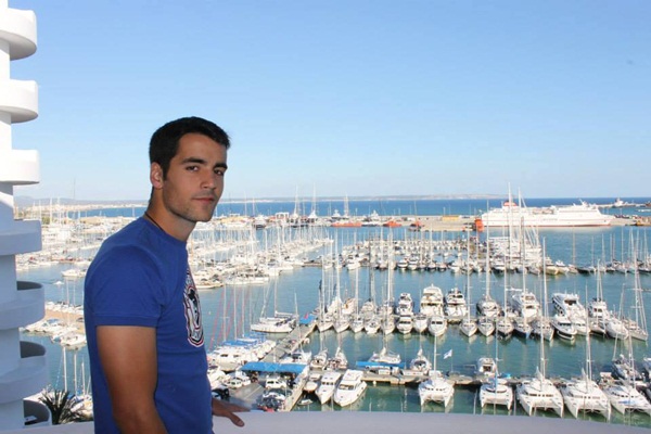 David Rochela รวมภาพนักฟุตบอลหล่อชาวสเปน ขวัญใจสาวไทยคนใหม่